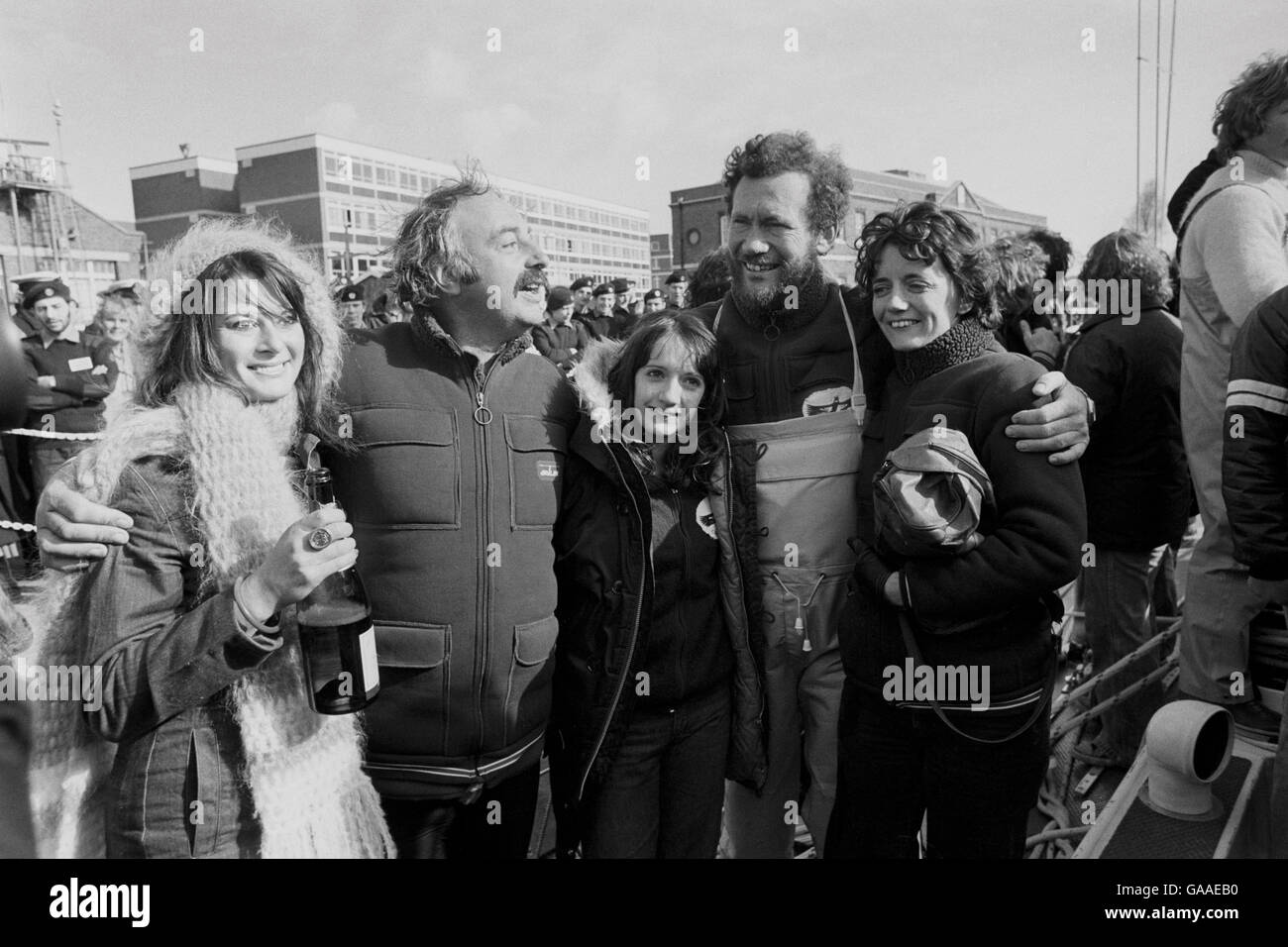 Robin Knox-Johnston (second right) and les Williams, co-skippers of ...