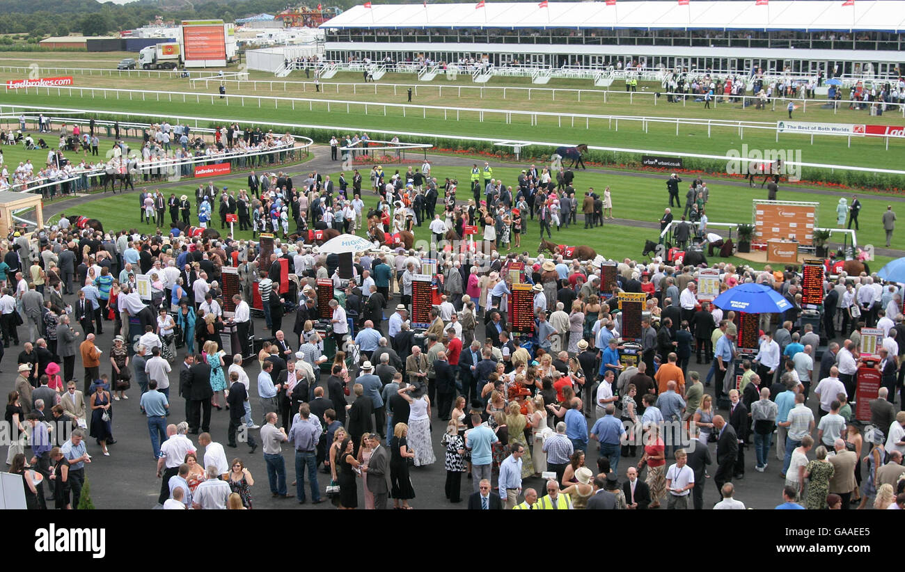 A general view of the parade ring at doncaster racecourse hi-res stock ...