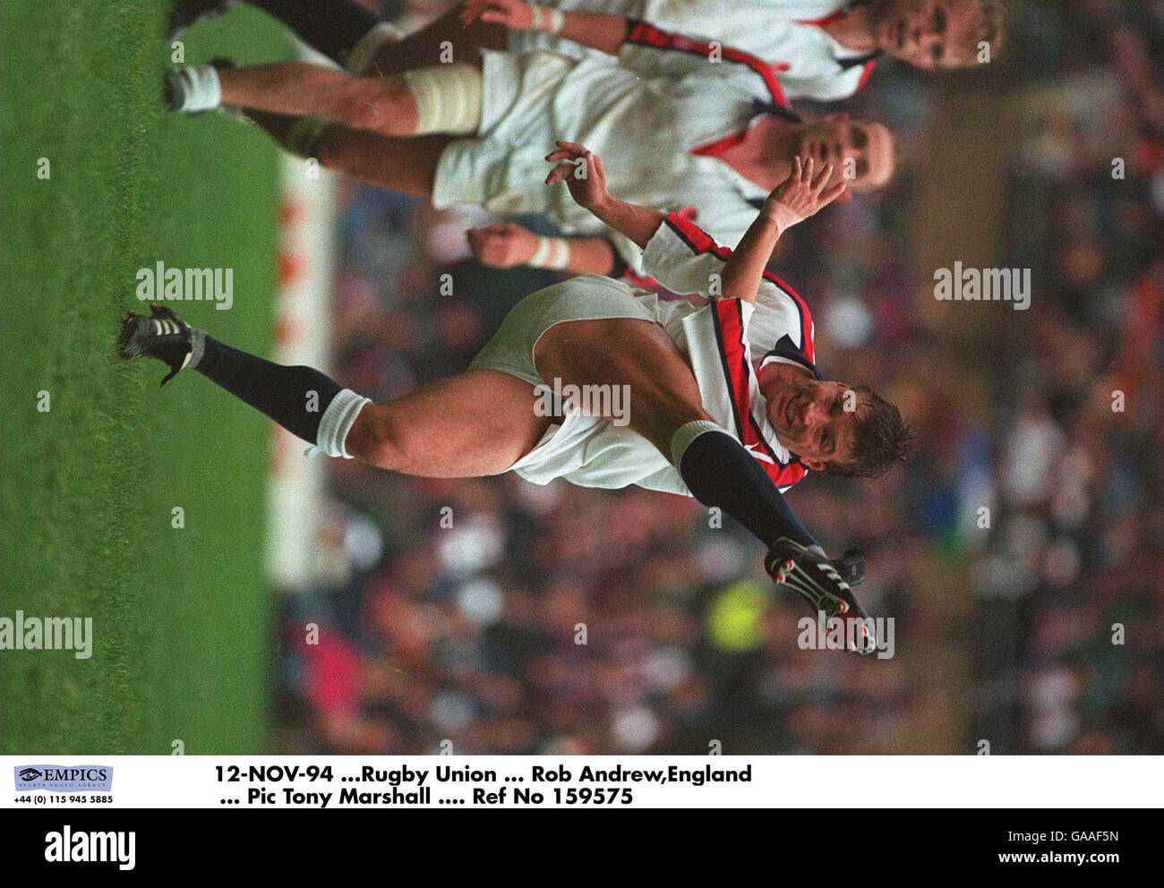 12 nov 94 rugby union rob andrew hi-res stock photography and images ...
