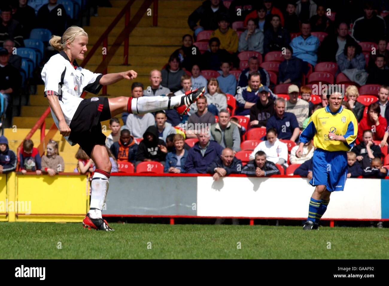 Women's Soccer - AXA FA Women's Cup Final - Fulham Ladies v Doncater ...