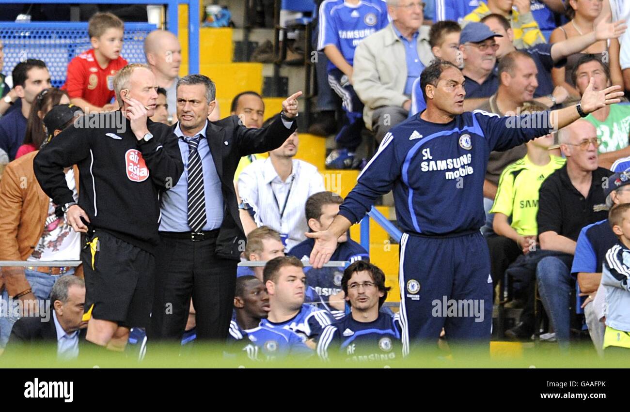 Chelsea assistant manager silvino louro hi-res stock photography and ...