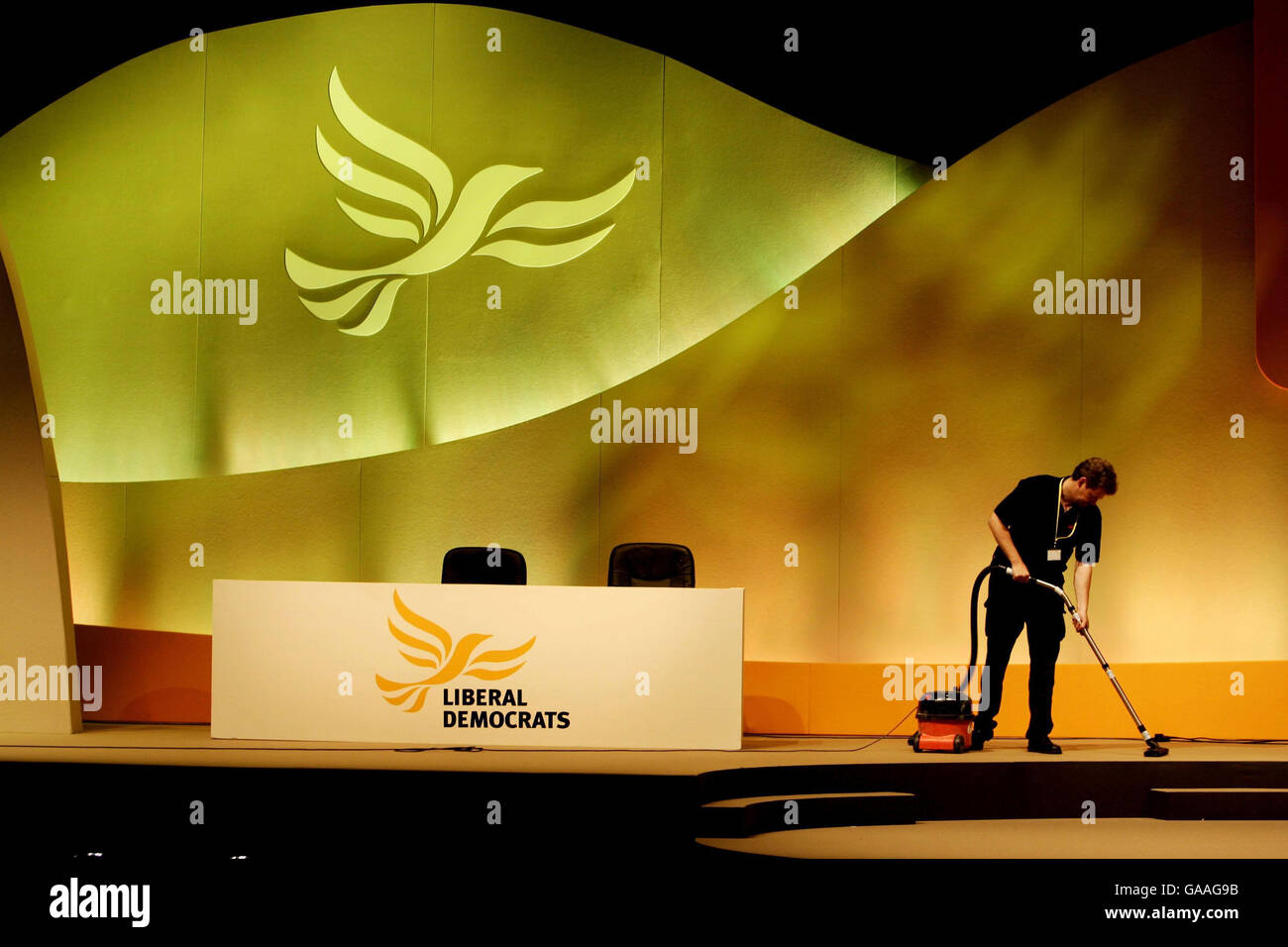Liberal democrat logo hi-res stock photography and images - Alamy