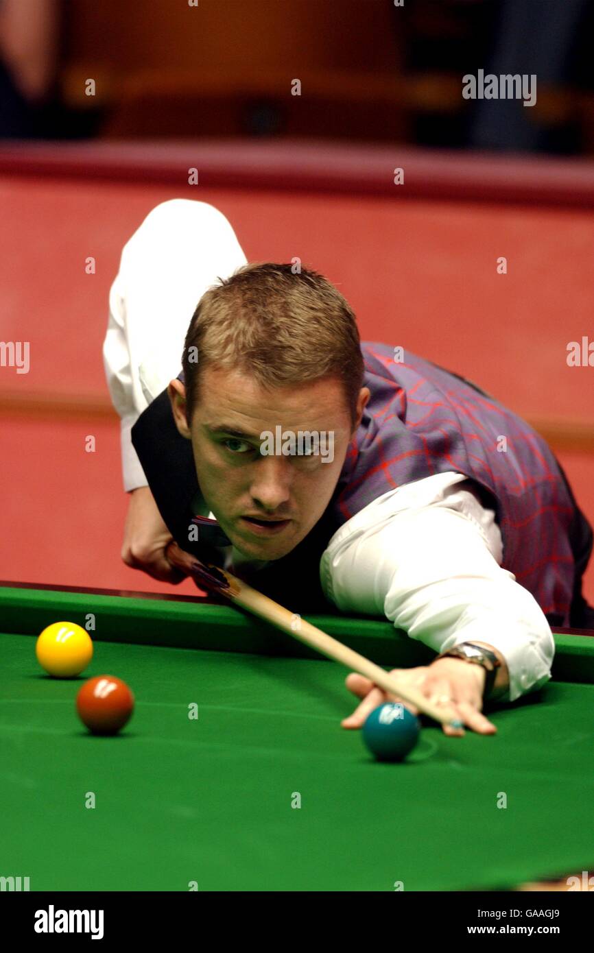 Snooker embassy world snooker championship crucible theatre sheffield ...