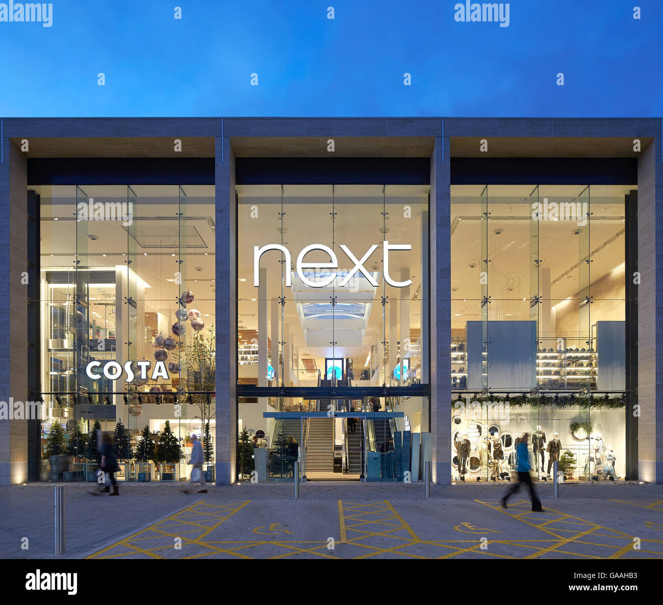 Mall entrance front facade hi-res stock photography and images - Alamy