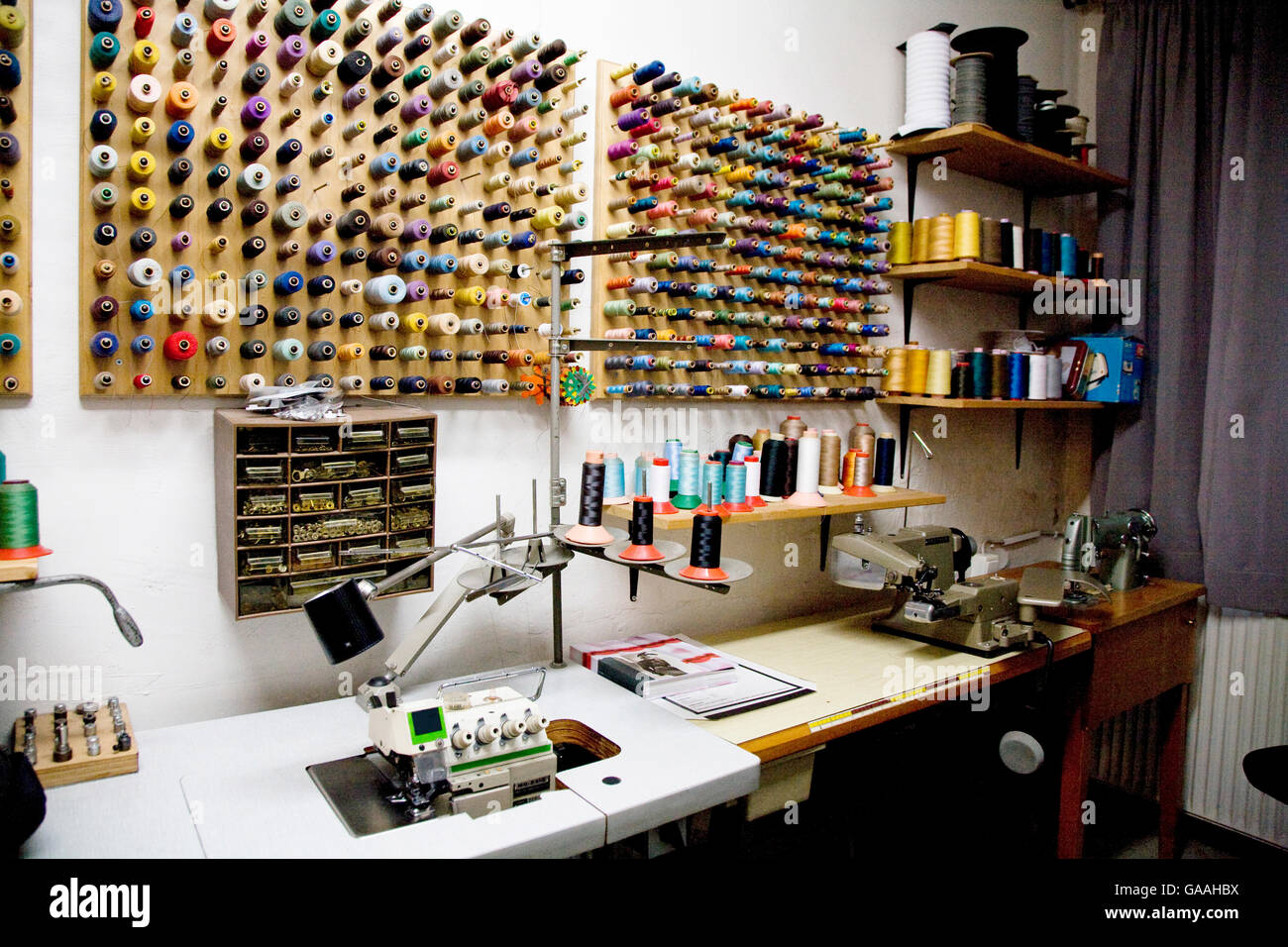 Tailoring shop hi-res stock photography and images - Alamy