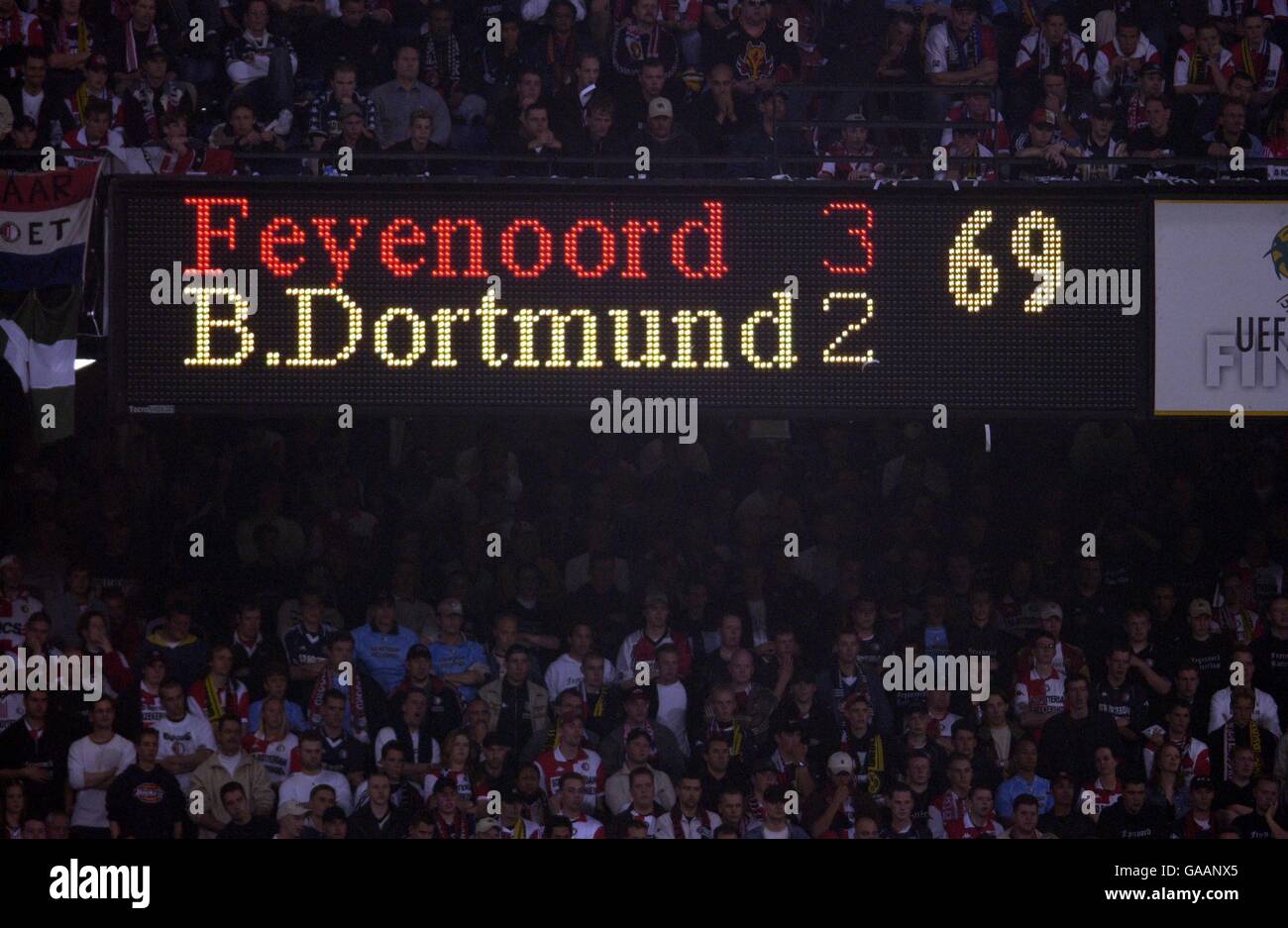 Feyenoord borussia dortmund uefa cup hi-res stock photography and ...