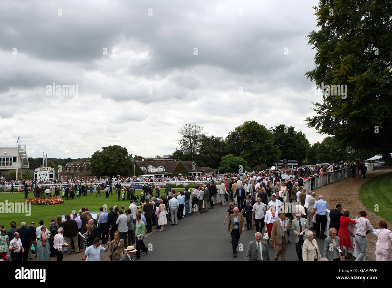 Horse Racing - Variety Club Day - Sandown Park Racecourse. General View ...