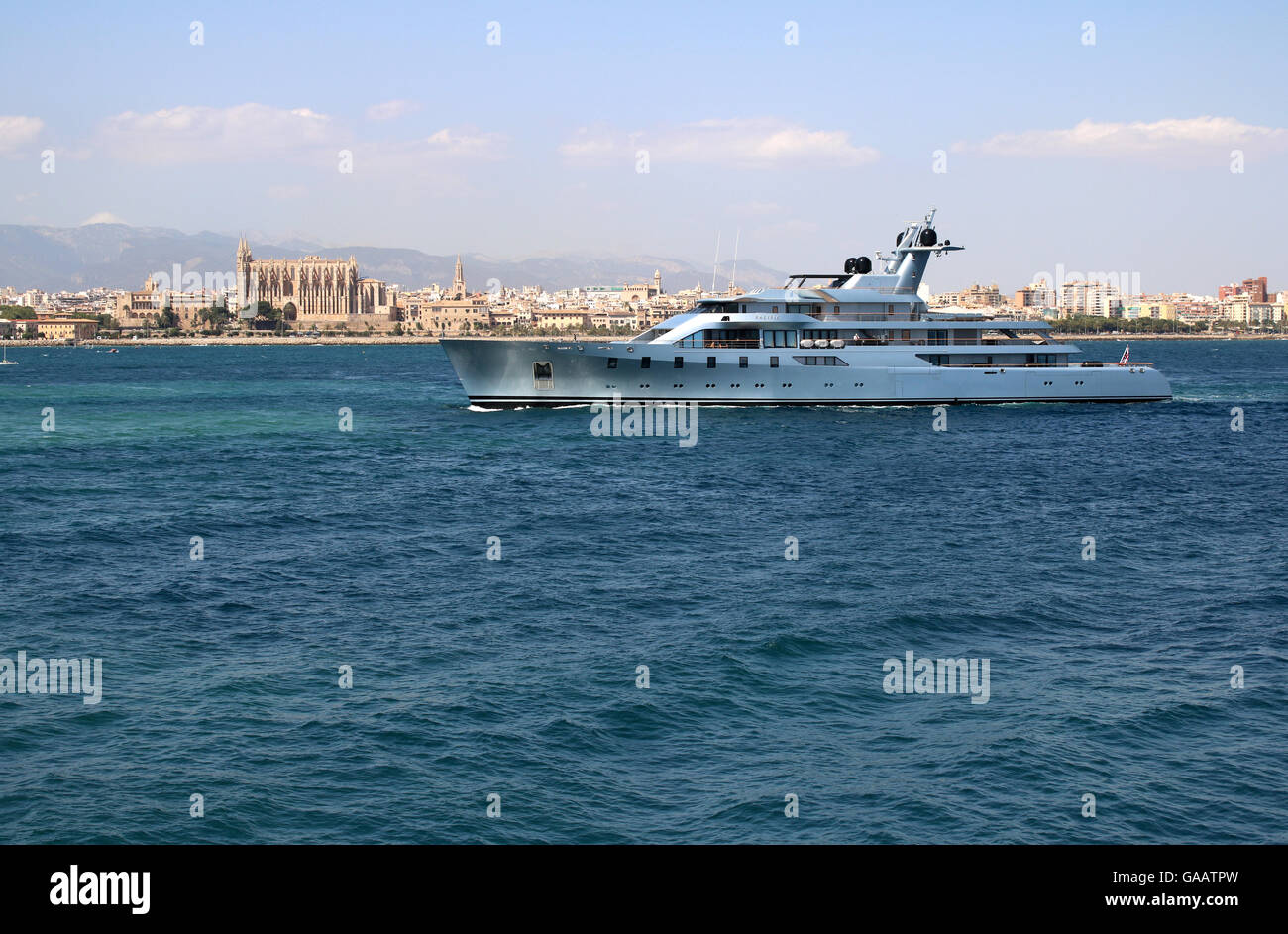 Mallorca leisure craft palma gothic cathedral megayacht superyacht hi ...