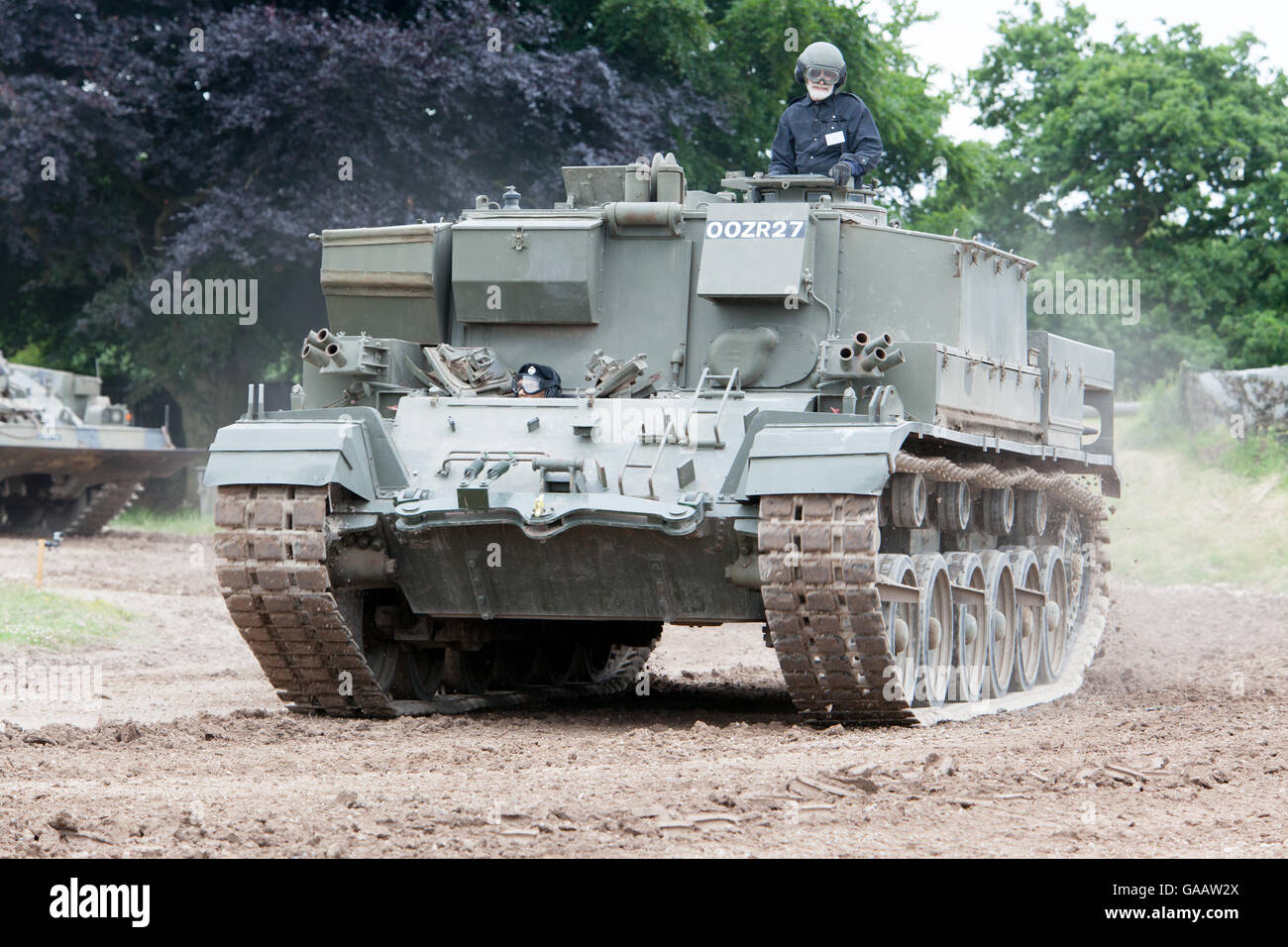 British army armoured recovery vehicle hi-res stock photography and ...