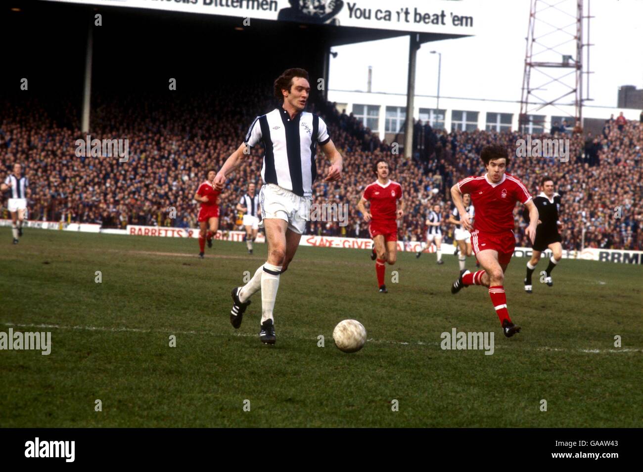John robertson nottingham forest hi-res stock photography and images ...