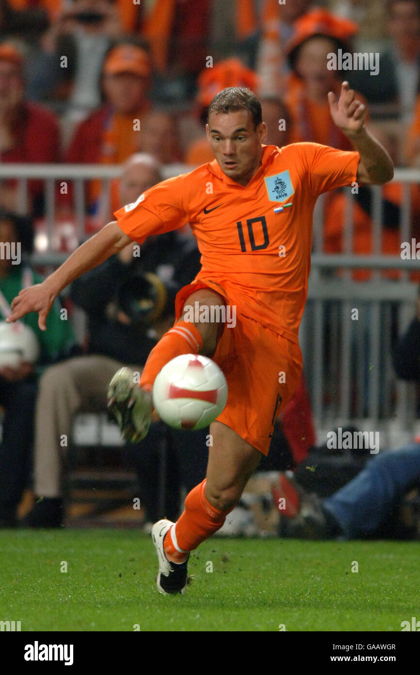 Wesley sneijder euro 2008 hi-res stock photography and images - Alamy