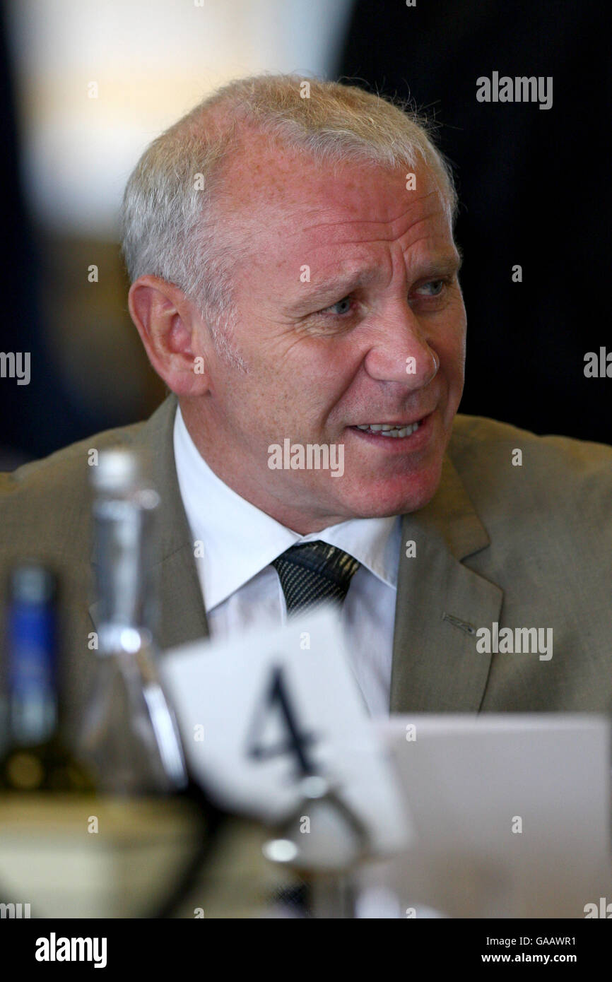 PFA member Peter Reid enjoys a day at Haydock racecourse to celebrate ...