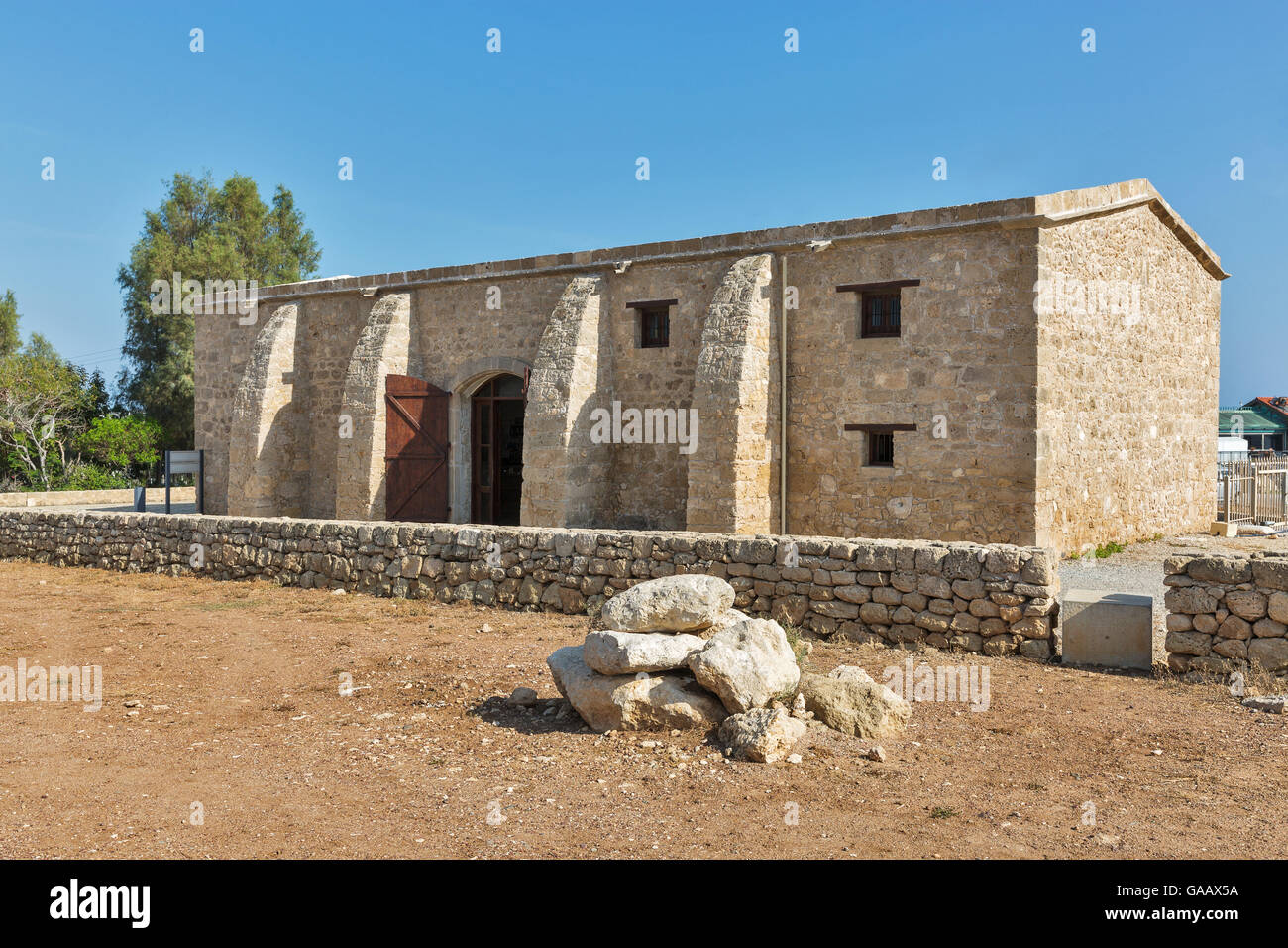 Ancient building in Paphos Archeological Park, Cyprus Stock Photo - Alamy