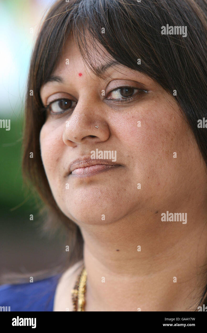 Sacked women hi-res stock photography and images - Alamy