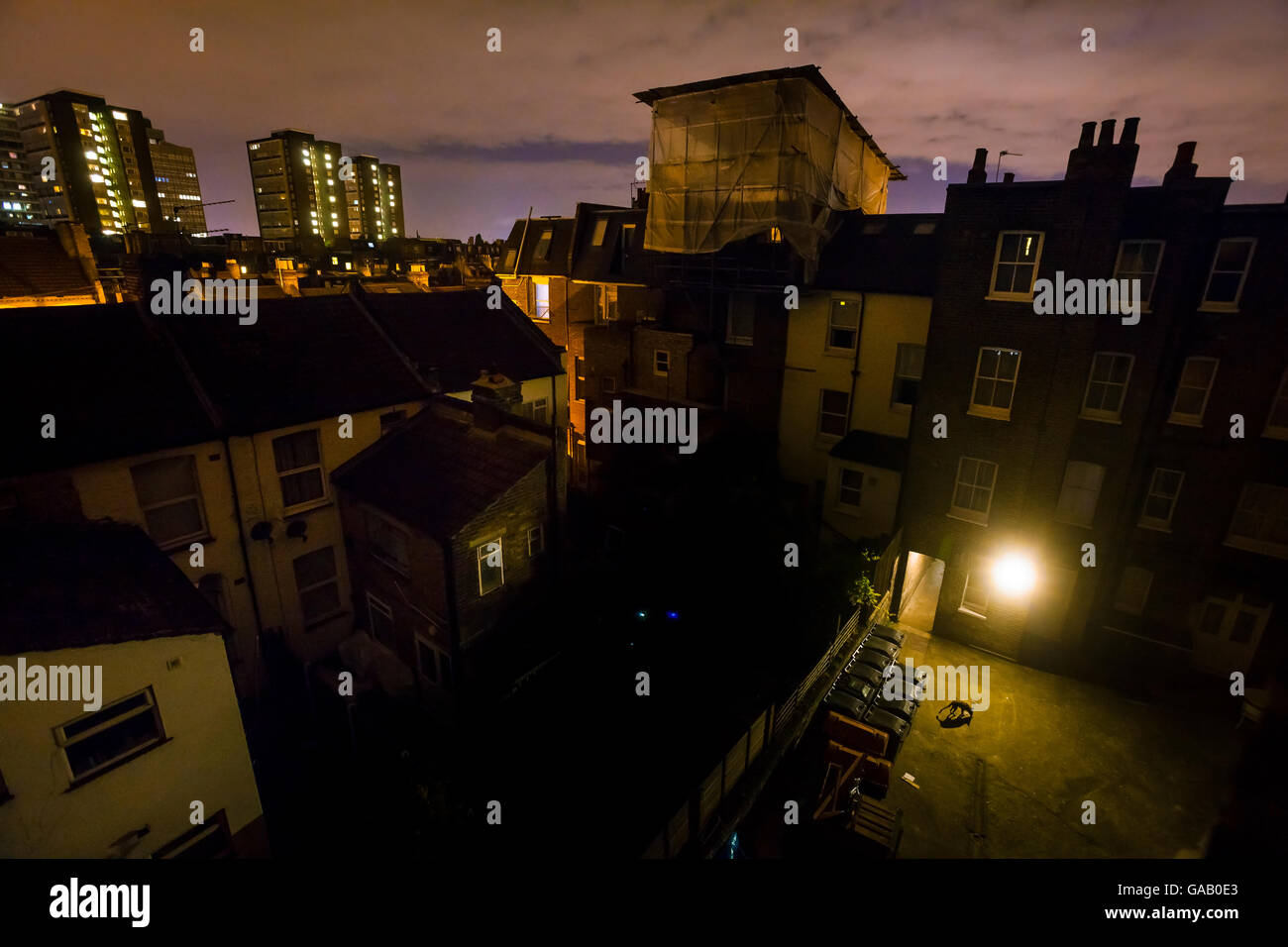 Urban fox bins hi-res stock photography and images - Alamy