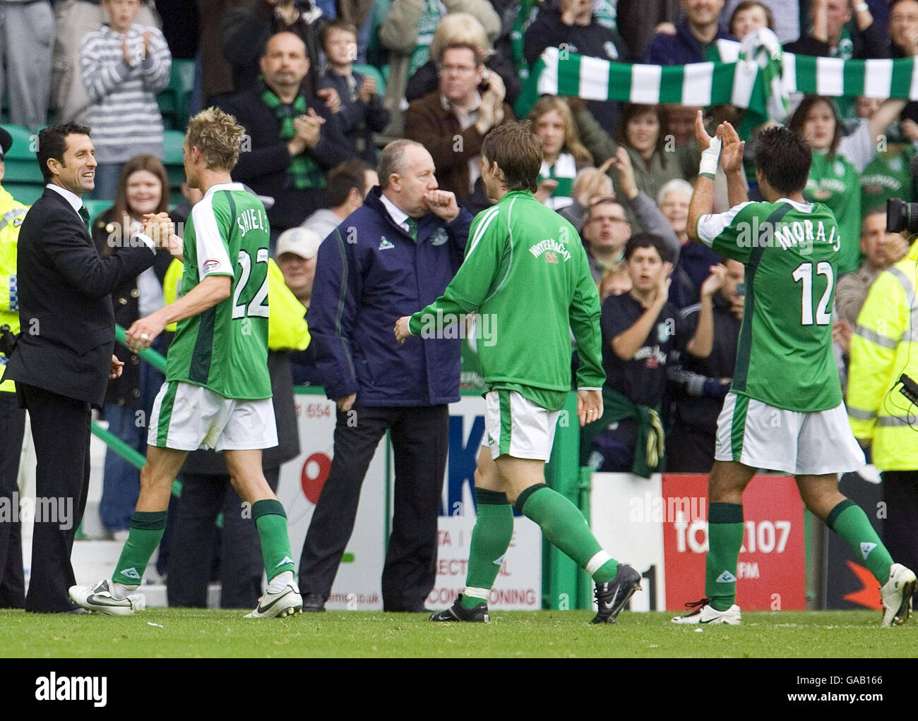 Hibernian manager john collins celebrates hi-res stock photography and ...