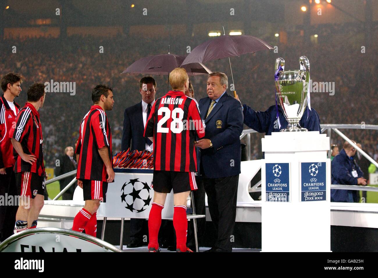 Uefa champions league runners up hi-res stock photography and images ...