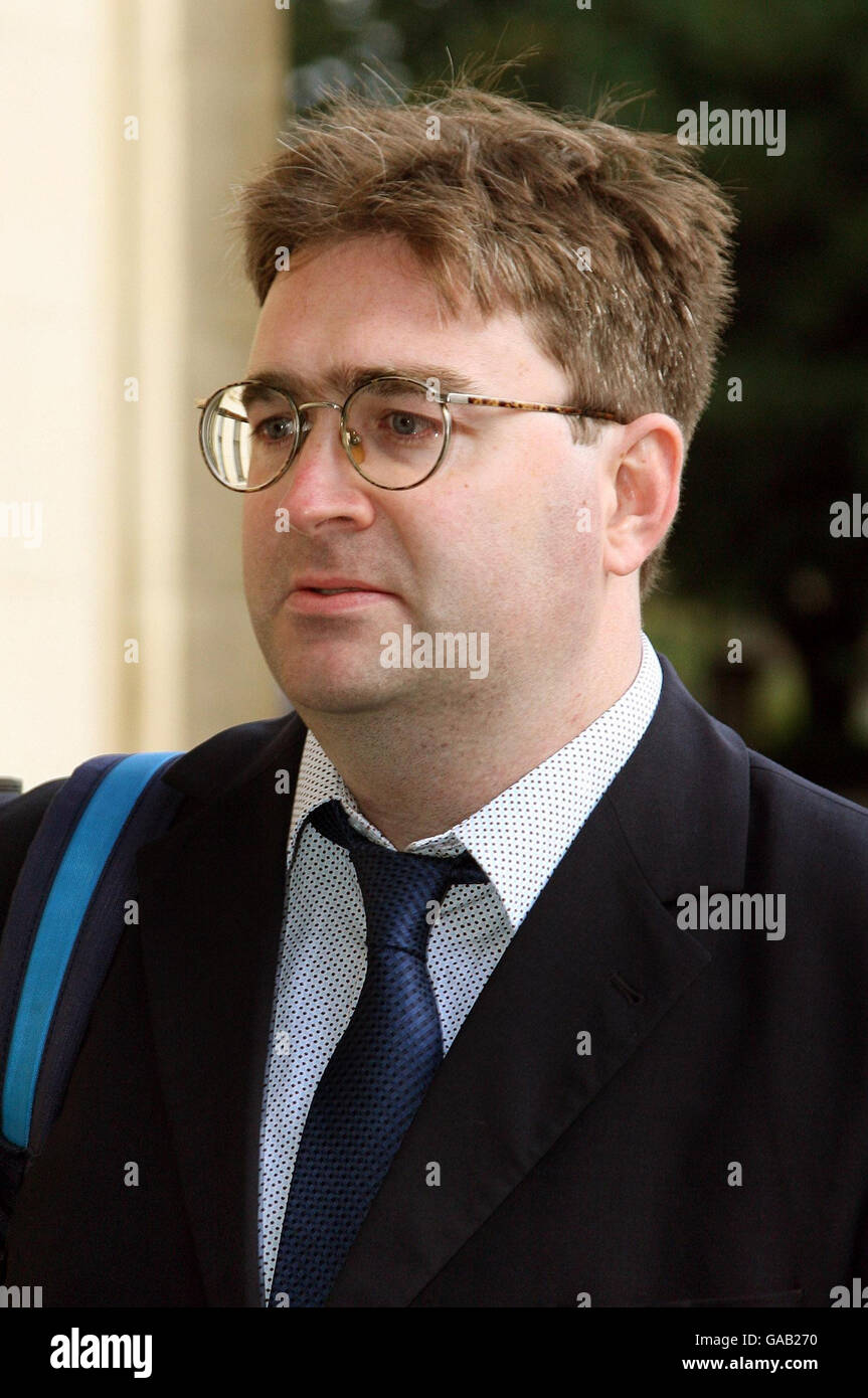 Tim Oxford's Instagram, Twitter & Facebook on IDCrawl