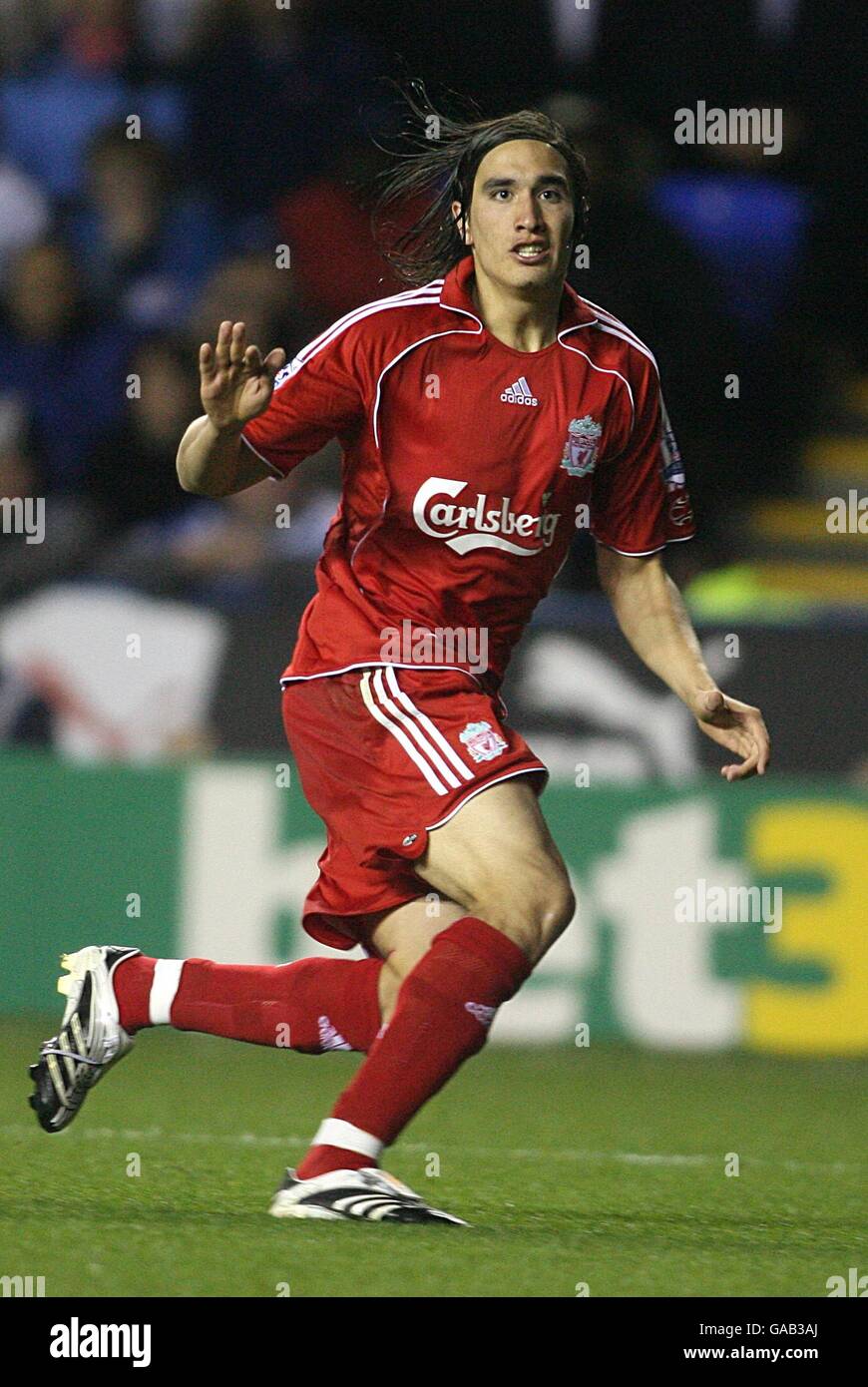 Soccer - Carling Cup - Third Round - Reading v Liverpool - Madejski ...