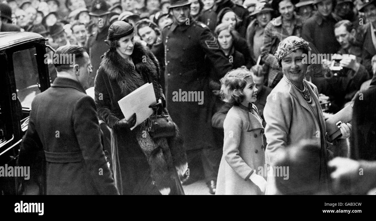 Anne bowes lyon hi-res stock photography and images - Alamy
