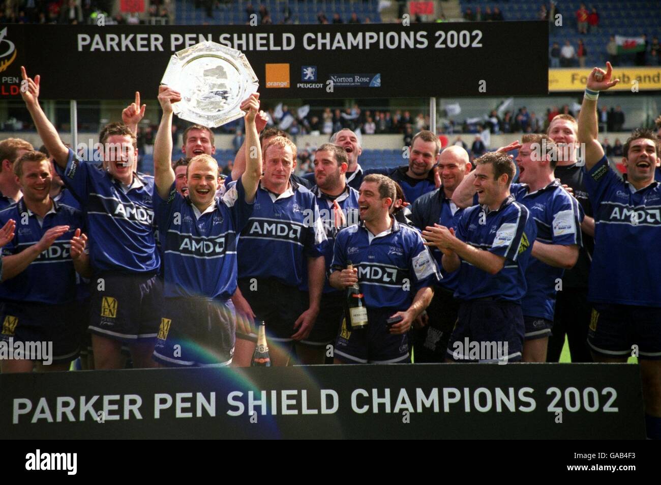 Sale Sharks' players celebrate winning The Parker Pen European Shield ...