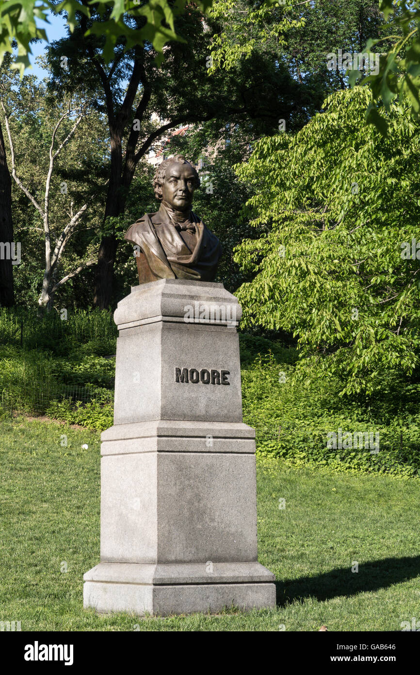 Moore statue in central park hi-res stock photography and images - Alamy