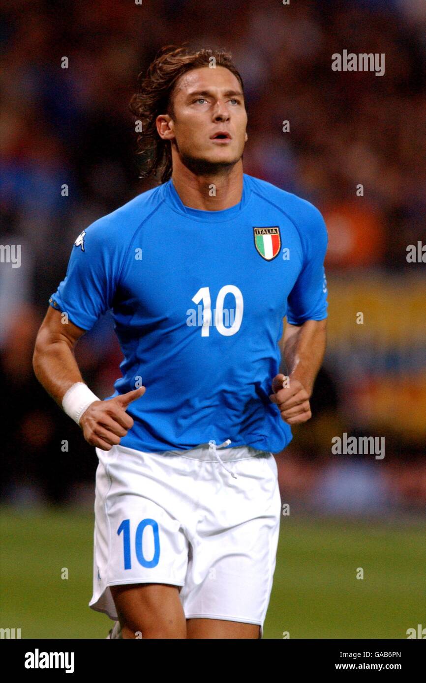 Soccer - FIFA World Cup 2002 - Group G - Italy v Ecuador Stock Photo ...