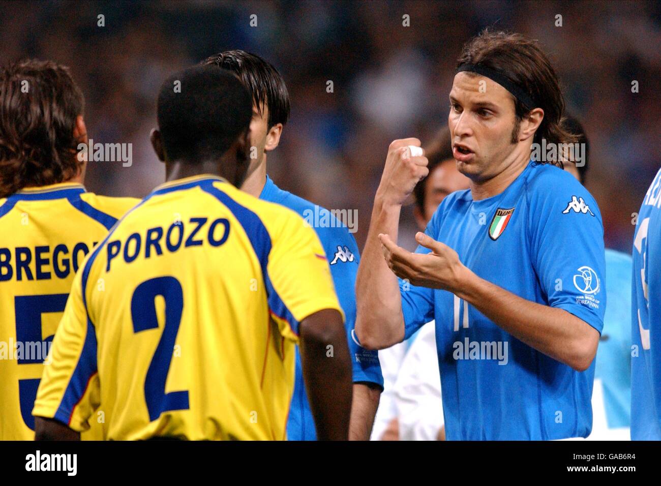 Italy v ecuador hi-res stock photography and images - Alamy