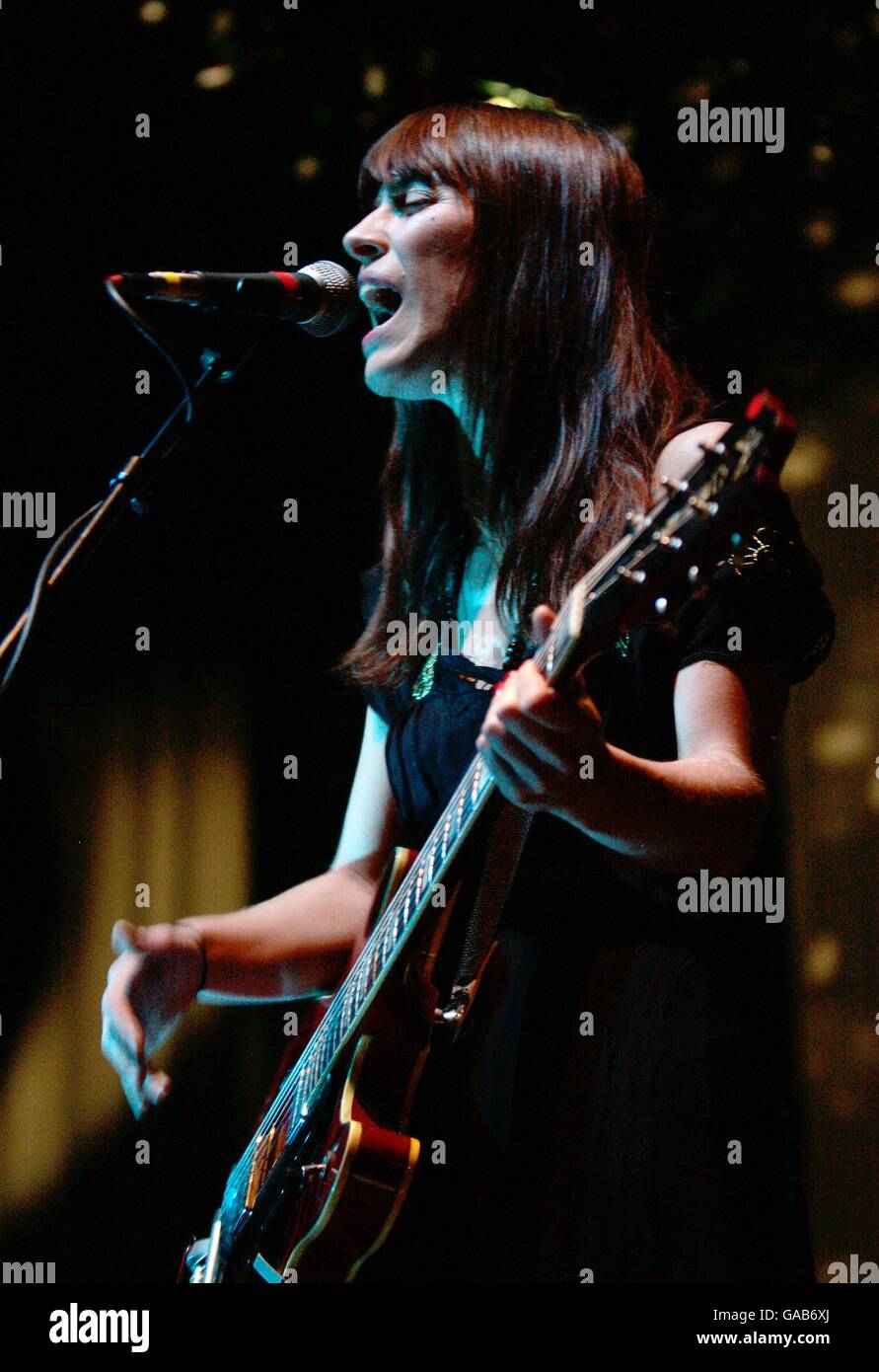 Feist singer hi-res stock photography and images - Alamy