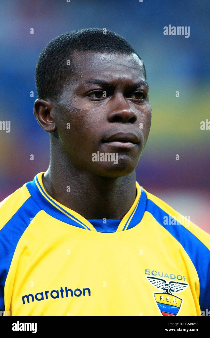Soccer fifa world cup 2002 group g italy v ecuador hi-res stock ...
