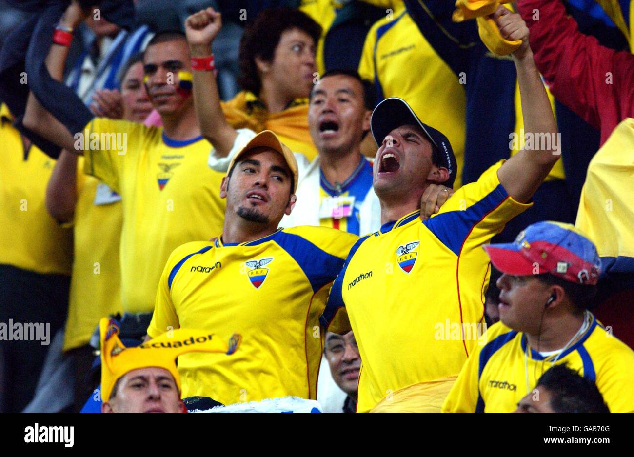Soccer - FIFA World Cup 2002 - Group G - Italy v Ecuador Stock Photo ...