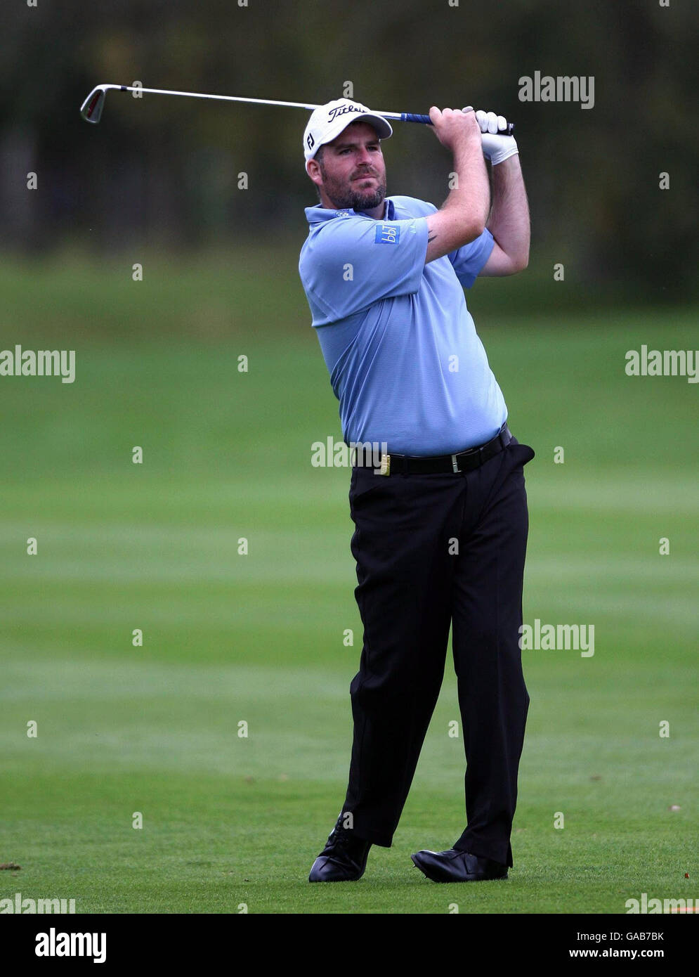 Golf quinn full length action club cap concentrating england mangsb hi ...