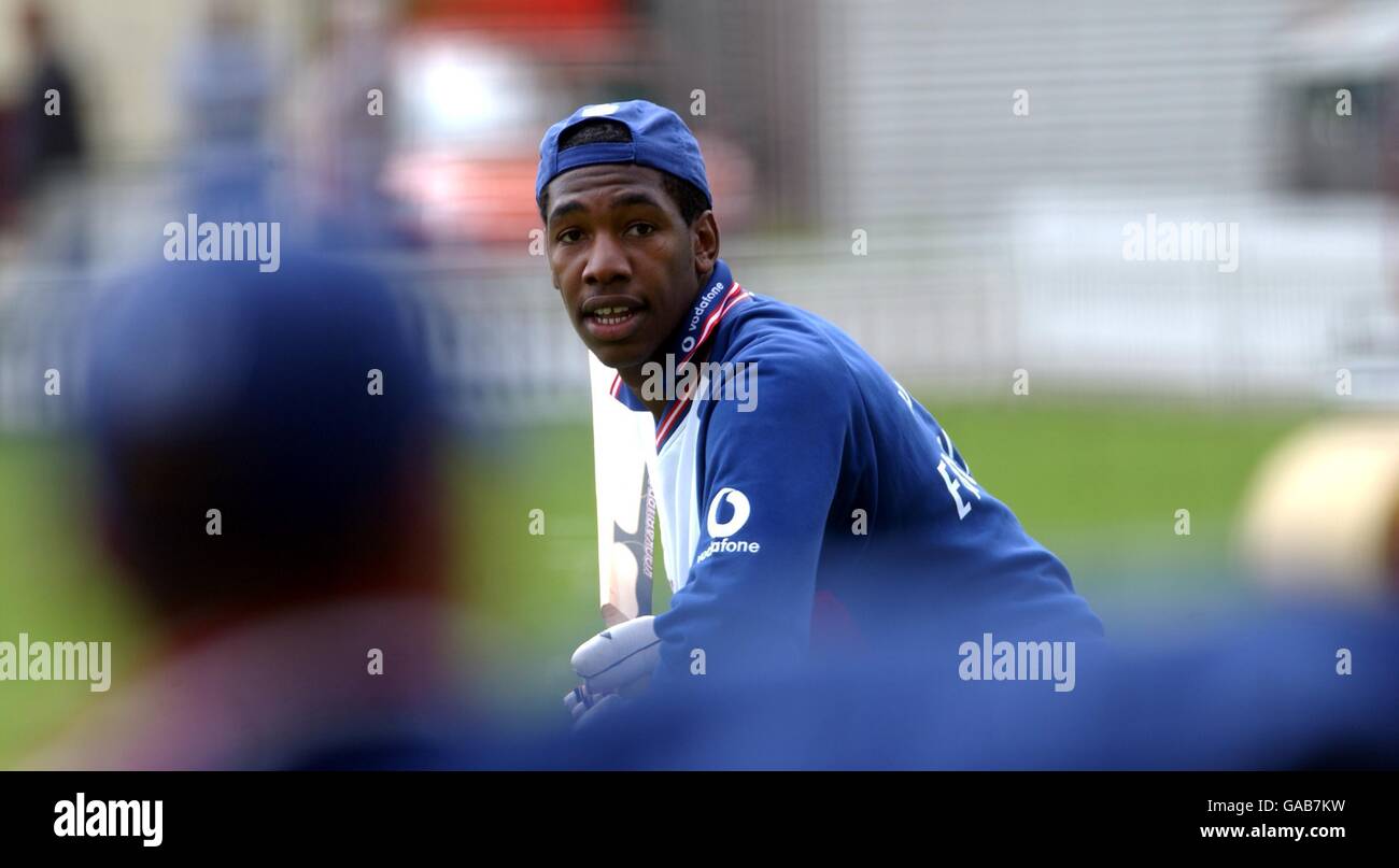 Alex tudor cricket hi-res stock photography and images - Alamy