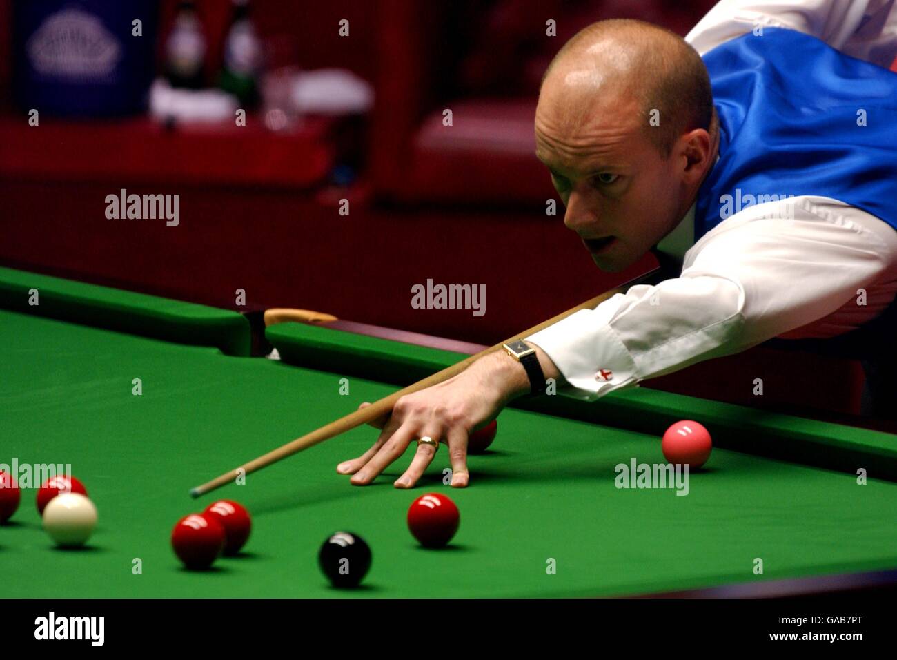 Snooker embassy world championship crucible theatre hi-res stock ...