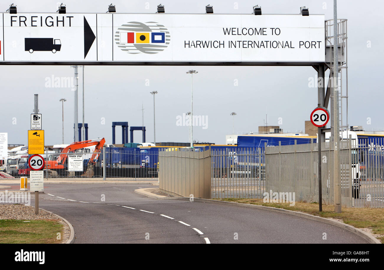 Harwich International Container Port Stock Photo - Alamy