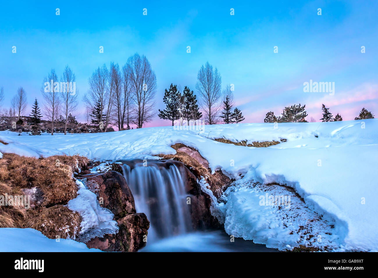 Snow and waterfall background hi-res stock photography and images - Alamy