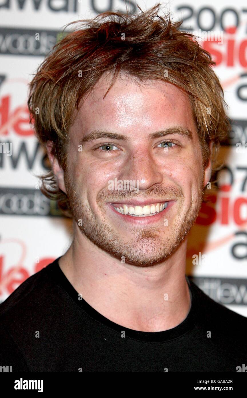 Robert Kazinsky