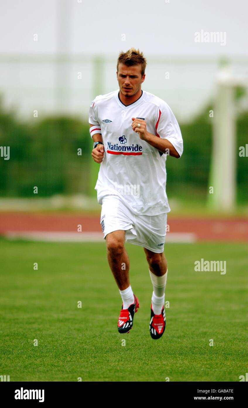 Sport football training fifa world cup 2002 david beckham hi-res stock ...