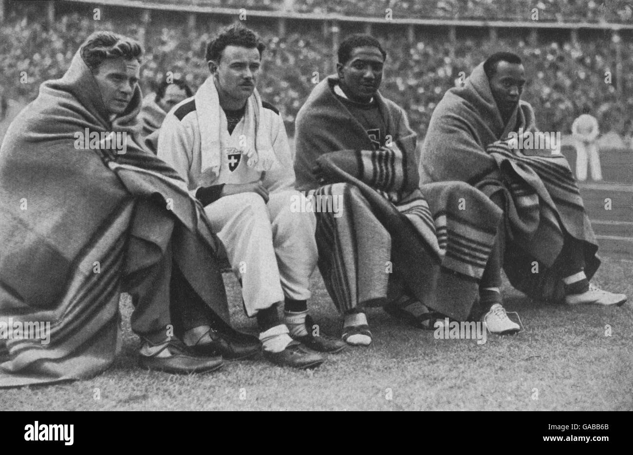 Final sitting Black and White Stock Photos & Images - Alamy