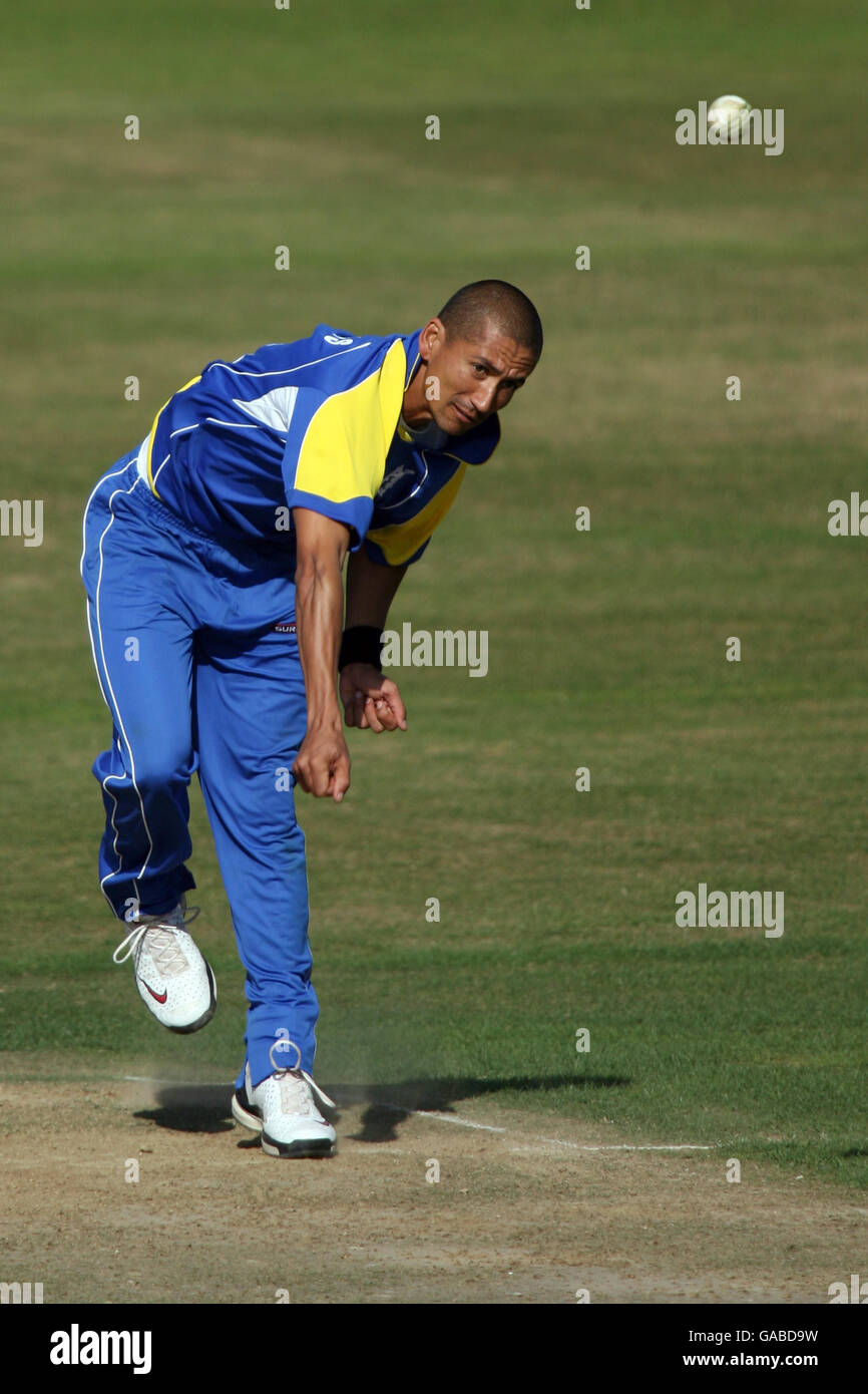 Alfonso thomas cricket hi-res stock photography and images - Alamy