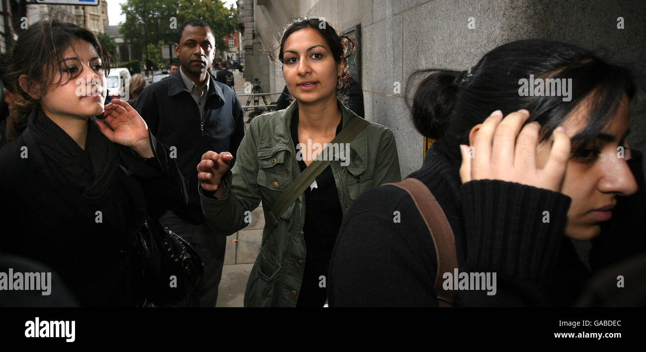 Jean Charles de Menezes Stockwell shooting trial Stock Photo - Alamy