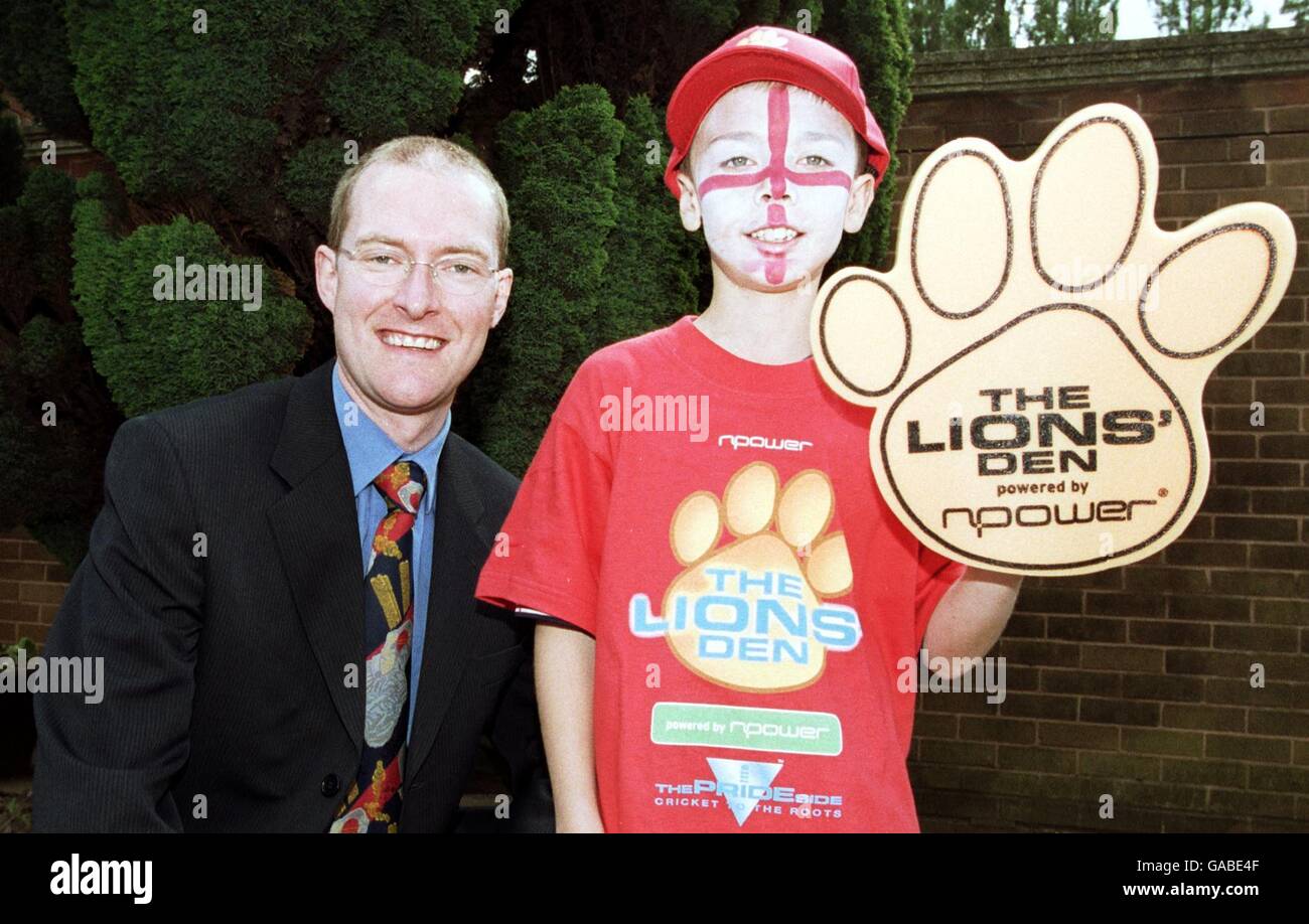 Rob gurney bbc and arron bennett hi-res stock photography and images ...