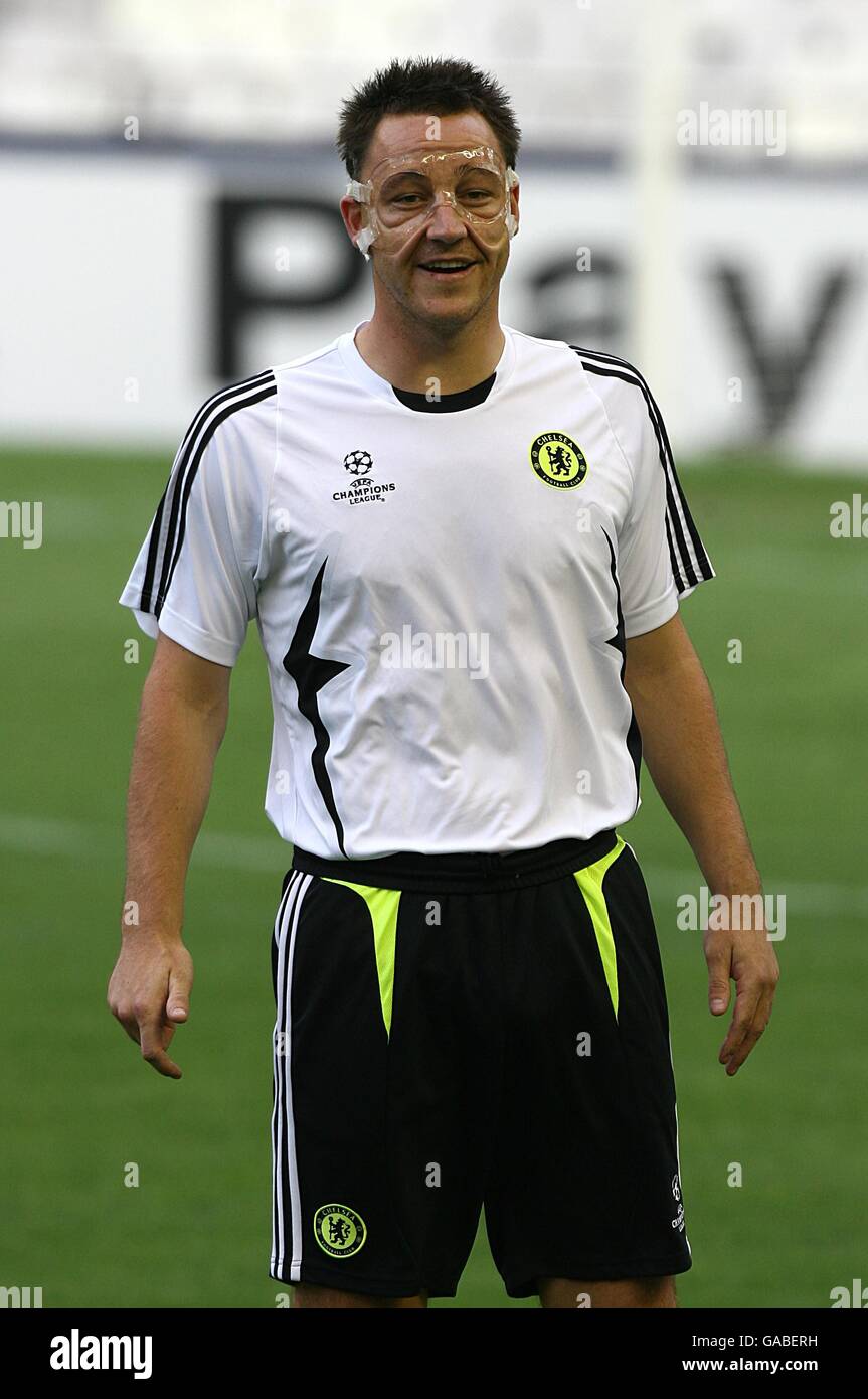 Soccer face mask hi-res stock photography and images - Alamy