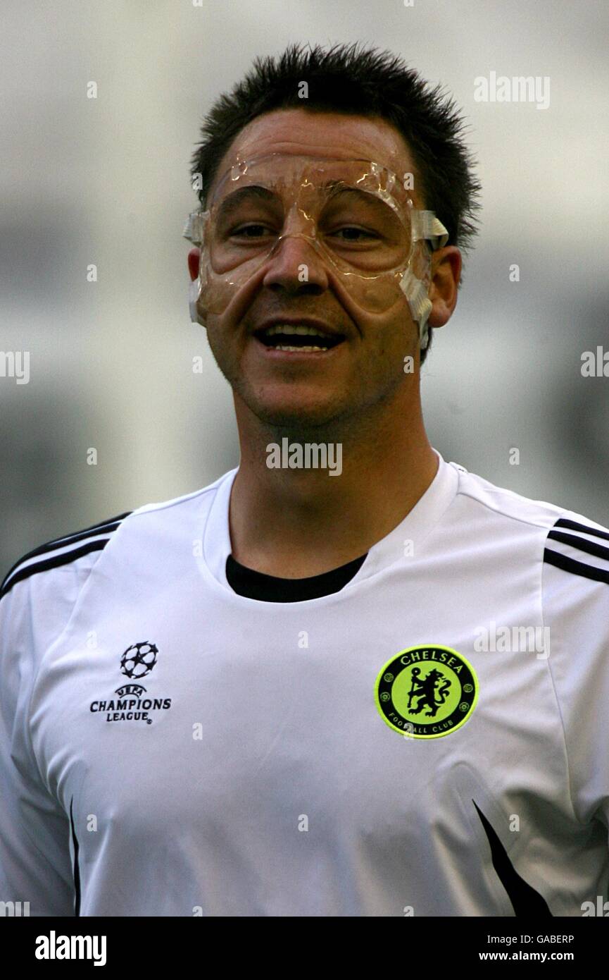 Chelsea captain John Terry sports a face mask to protect his fractured ...