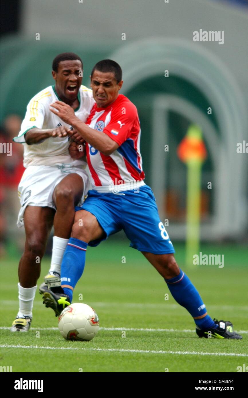 Soccer - World Cup 2002 - Group B - Paraguay v South Africa Stock Photo ...
