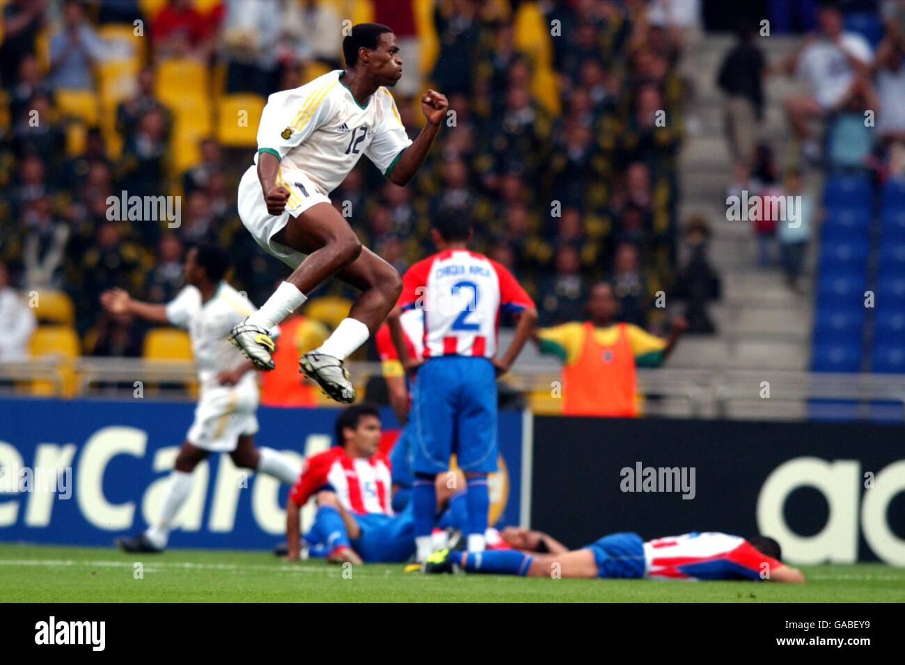 Soccer - World Cup 2002 - Group B - Paraguay v South Africa Stock Photo ...