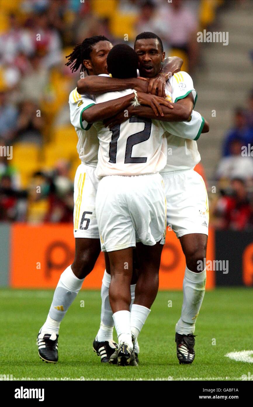 Lucas radebe 2002 world cup hi-res stock photography and images - Alamy