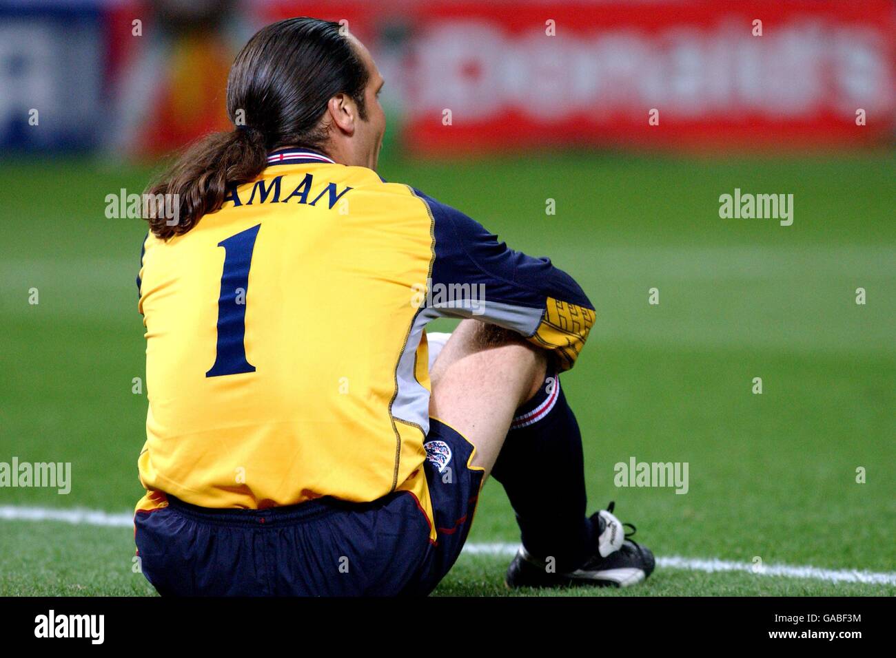Soccer - FIFA World Cup 2002 - Group F - England v Sweden Stock Photo ...