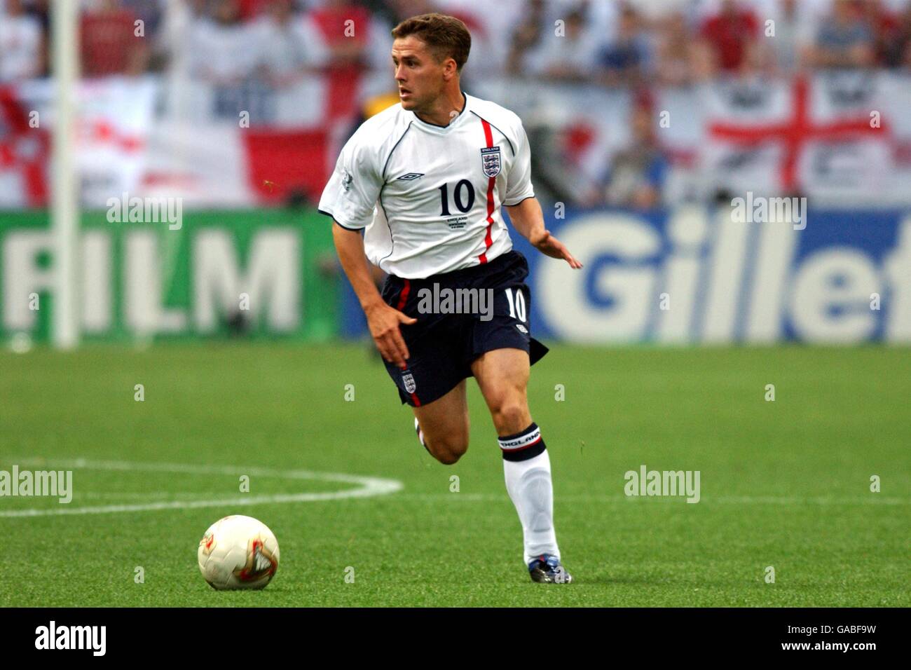 England soccer sweden 2002 hi-res stock photography and images - Alamy