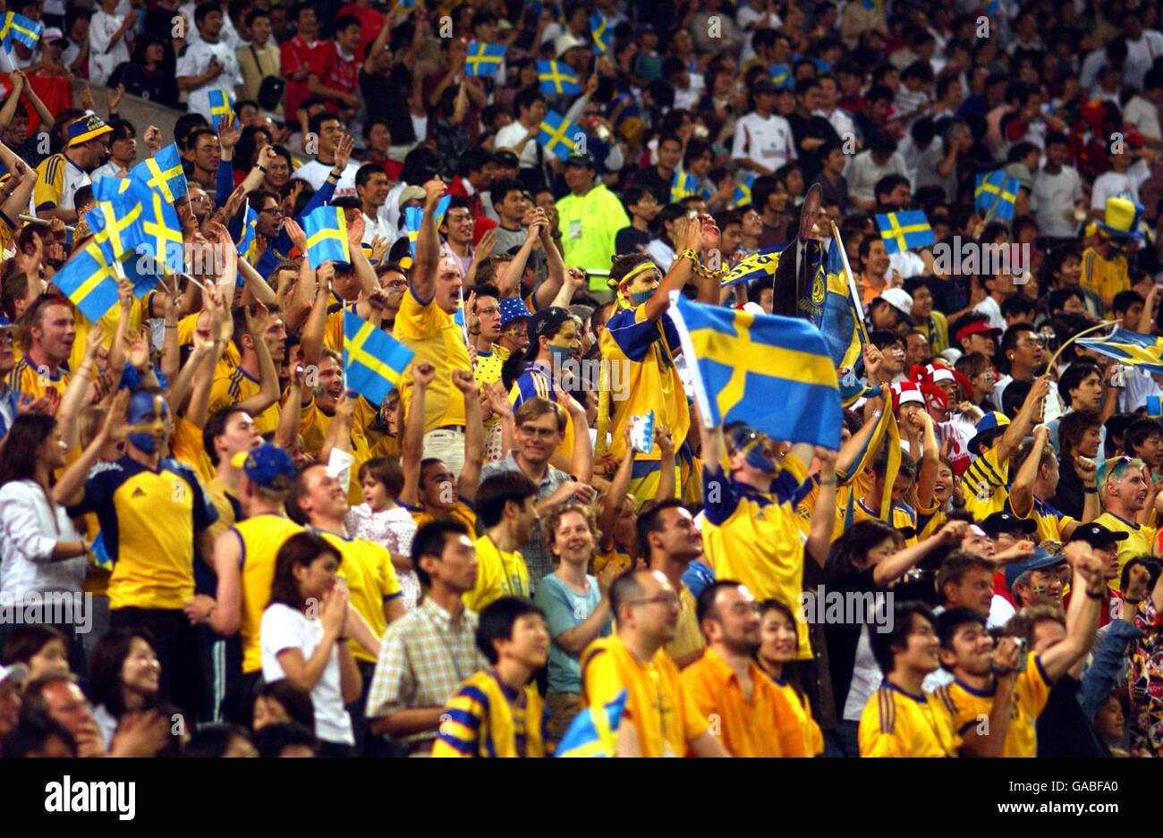 Soccer - FIFA World Cup 2002 - Group F - England v Sweden Stock Photo ...